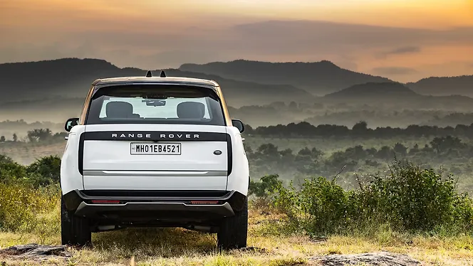 Discontinued Range Rover SV LWB 4.4 Petrol on road Price | Land Rover ...