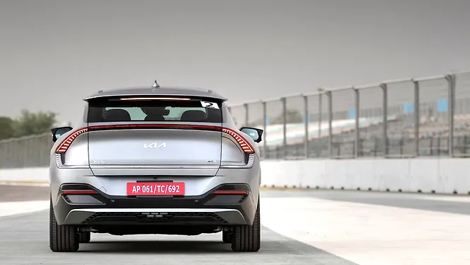 Kia EV6 Price - Images, Colours & Reviews - CarWale