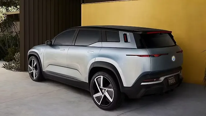 Ocean EV Extreme on road Price | Fisker Ocean EV Extreme Features & Specs
