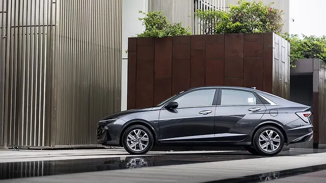 Verna SX (O) 1.5 Turbo Petrol DCT on road Price | Hyundai Verna SX (O ...