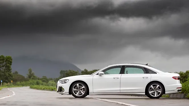 Audi A8 L Price - Images, Colours & Reviews - CarWale