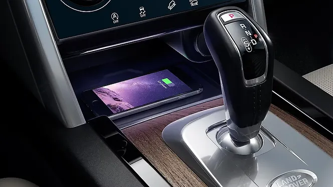 Land Rover Discovery Sport Price - Images, Colours & Reviews - CarWale