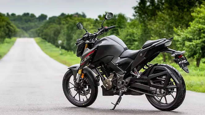 Honda CB300F Price - Mileage, Images, Colours | BikeWale