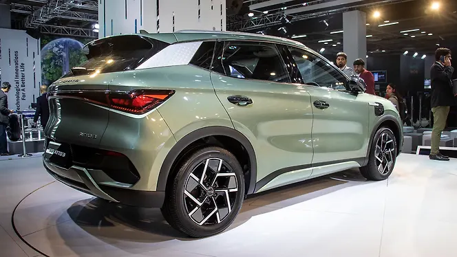 BYD Atto 3 Price - Images, Colours & Reviews - CarWale