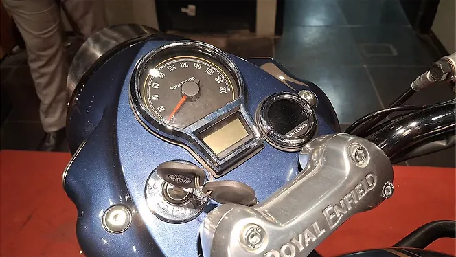 Royal Enfield Bullet 650 Price - Mileage, Images, Colours | BikeWale