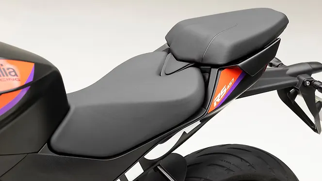 Aprilia RS 457 Price - Mileage, Images, Colours | BikeWale
