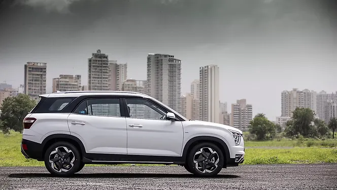 Hyundai Alcazar Price - Images, Colours & Reviews - CarWale