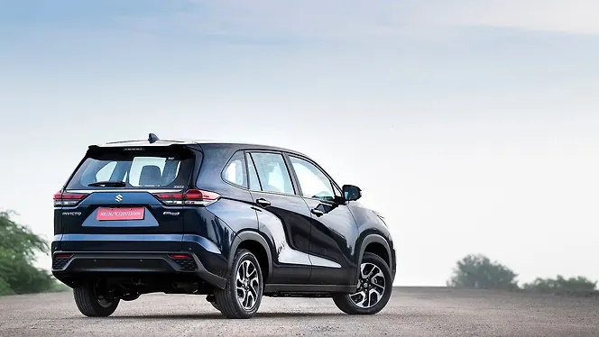 Maruti Invicto Price - Images, Colours & Reviews - CarWale