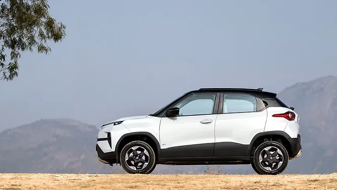 Punch EV Adventure S 3.3 on road Price | Tata Punch EV Adventure S 3.3 ...