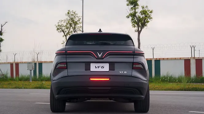 VF 6 Wind Infinity on road Price | Vinfast VF 6 Wind Infinity (Top Model)