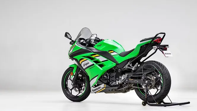 Kawasaki Ninja 300 Price - Mileage, Images, Colours | BikeWale