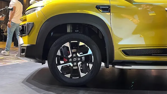 Kiger Emotion Turbo CVT on road Price | Renault Kiger Emotion Turbo CVT ...