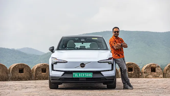 EX30 RWD Ultra on road Price | Volvo EX30 RWD Ultra Features & Specs