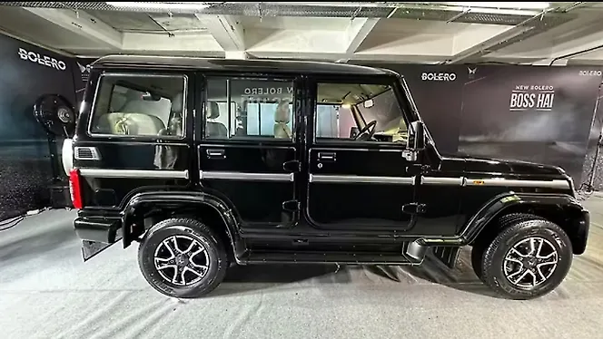 Bolero B8 on road Price | Mahindra Bolero B8 (Top Model)