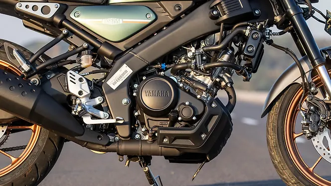 Yamaha XSR 155 Price - Mileage, Images, Colours | BikeWale
