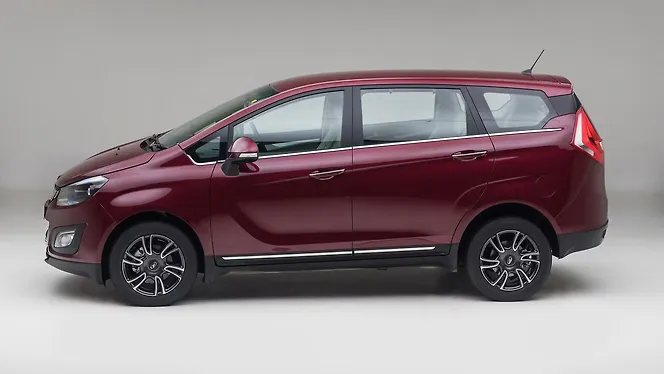 Mahindra Marazzo Price, Images, Colors & Reviews - CarWale