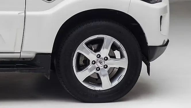 Scorpio Car Diamond White