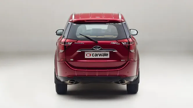 Mahindra XUV500 - Images, Colors & Reviews - CarWale