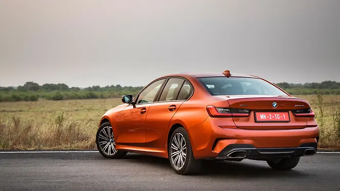 BMW 3 Series - Images, Colors & Reviews - CarWale