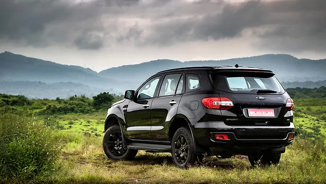 Ford Endeavour - Images, Colors & Reviews - CarWale