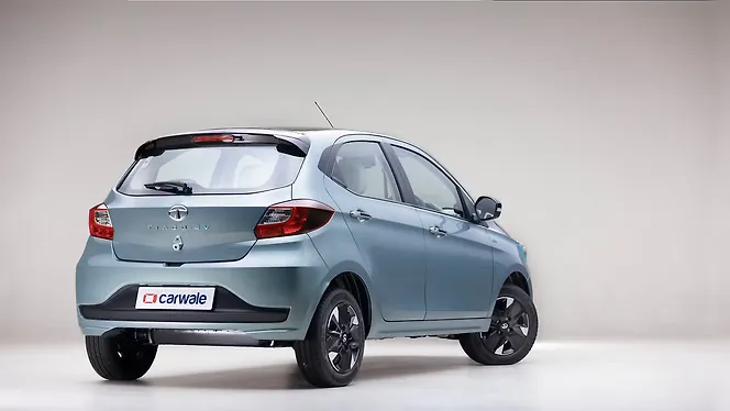 Tiago EV XT Long Range on road Price | Tata Tiago EV XT Long Range ...