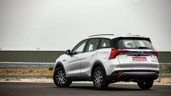 Mahindra XUV 700 Price - Images, Colours & Reviews - CarWale