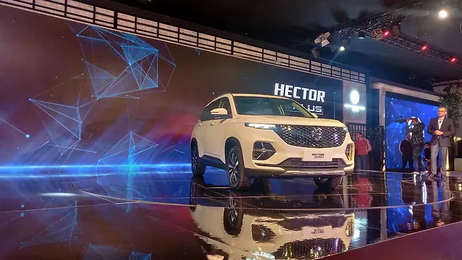 MG Hector Plus Price in India - Launch date, News & Reviews - CarWale