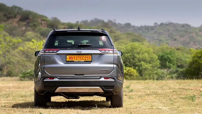 Meridian Limited (O) 4x2 MT on road Price | Jeep Meridian Limited (O ...