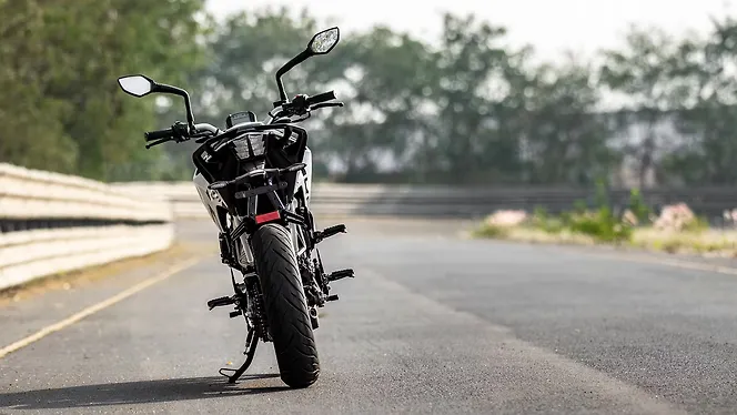 KTM 200 Duke [2021] Price, Images & Used 200 Duke [2021] Bikes - BikeWale