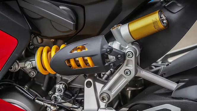 Ducati Panigale V2 Price - Mileage, Images, Colours | BikeWale